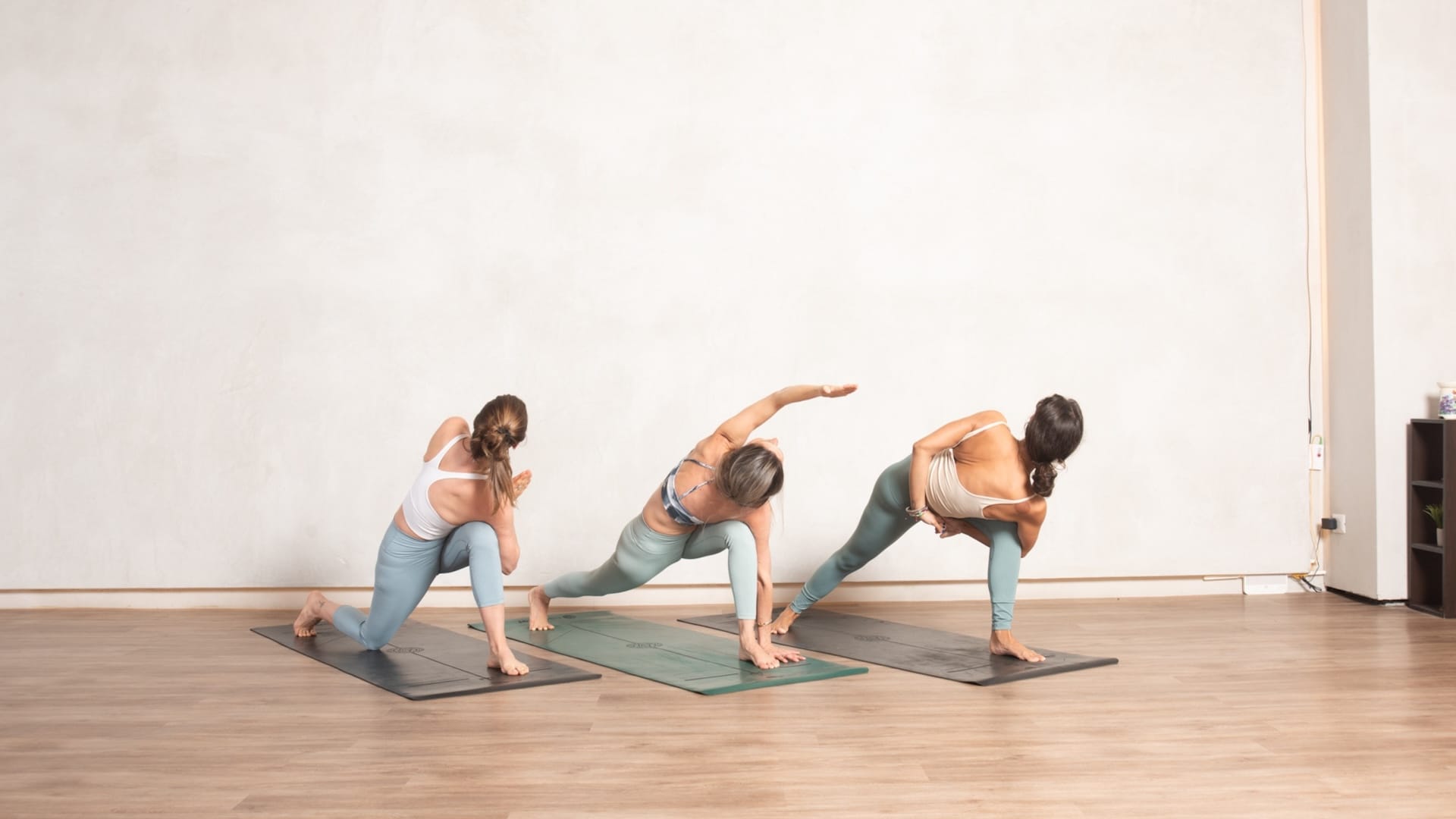 Librería de Clases de Yoga en línea - Ula Yoga